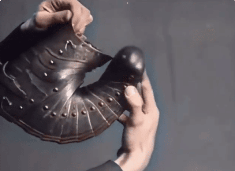 Medieval Armor Is Surprisingly Flexible History In Memes
